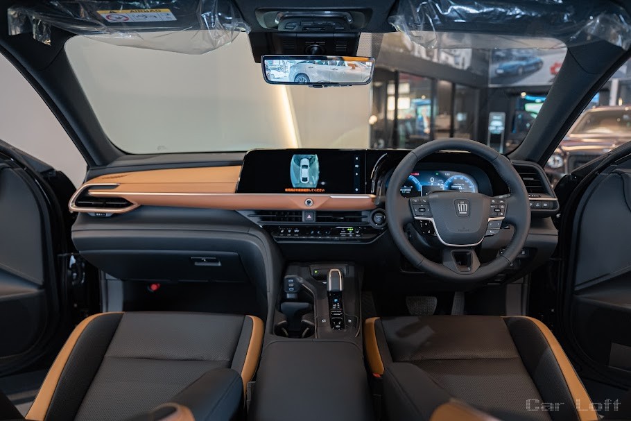 TOYOTA Crown RS BLACK - Car Loft Auto Import โชว์รูม Alphard Vellfire ...